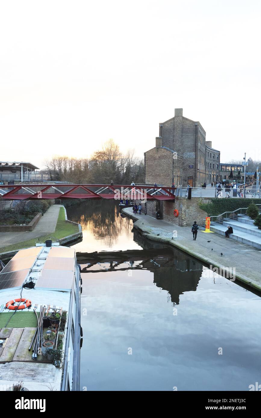The Fish and Coal Building at CDY by the Esperance Bridge over Regents ...