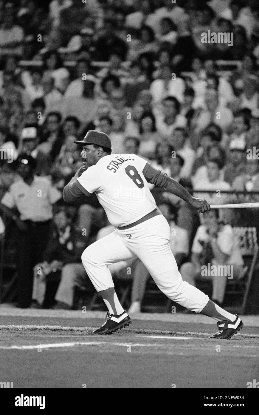 Former Cleveland Indians pitching great Bob Feller gets ready to pitch ...