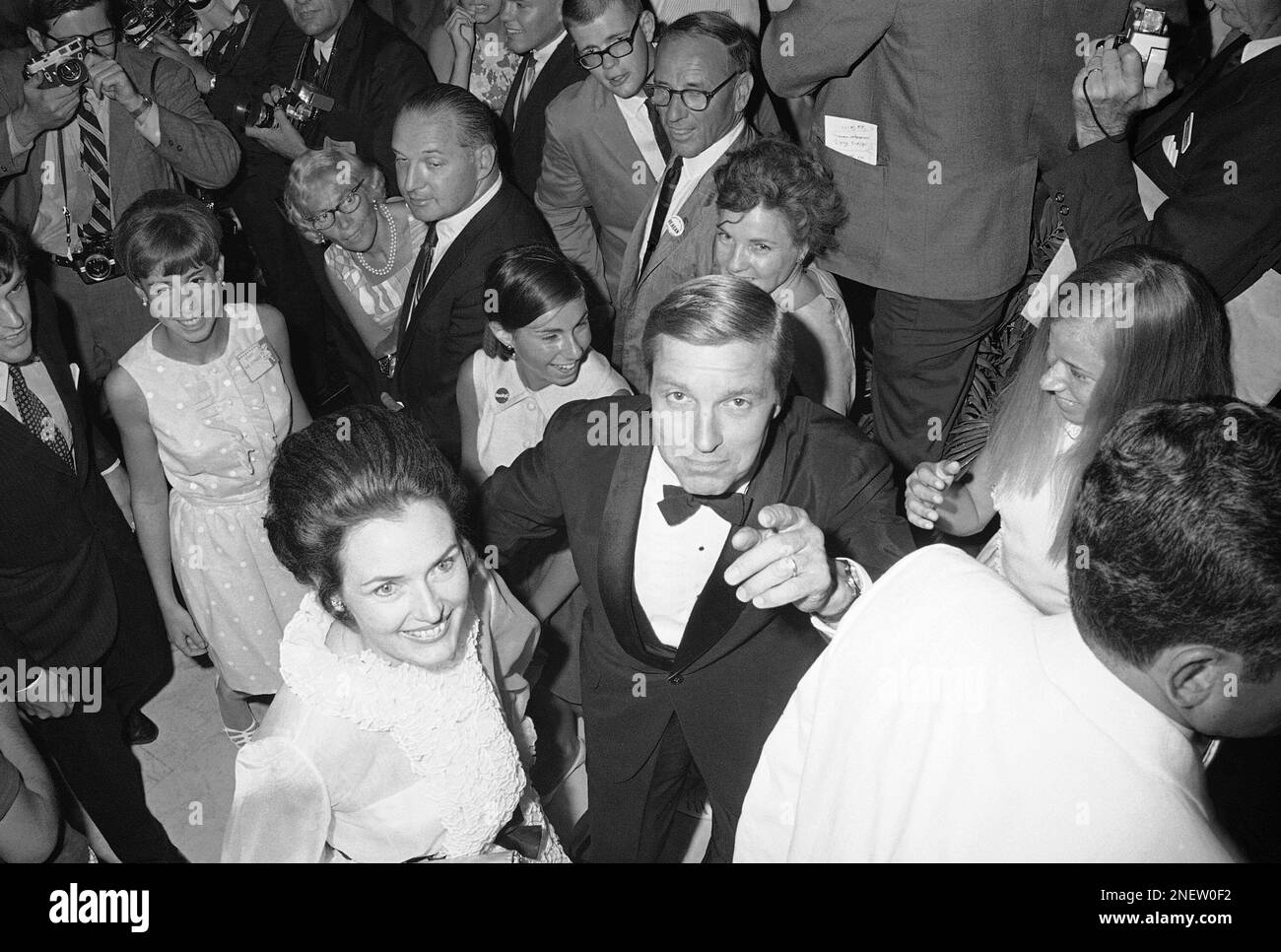Sen. Charles Percy and Mrs. Percy converse with friends at Republican ...