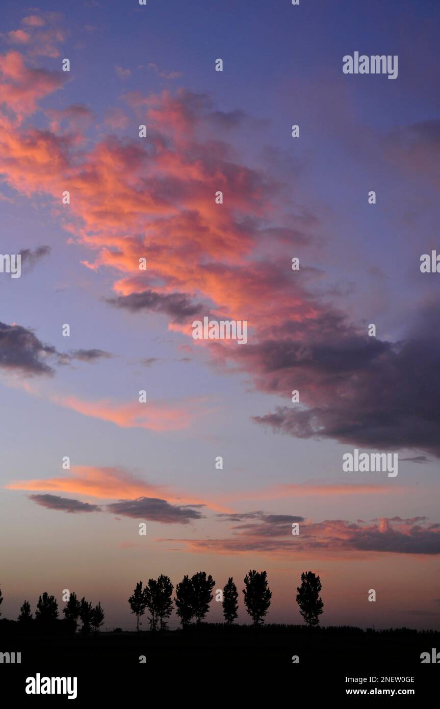 The setting sun is beautiful sky Stock Photo - Alamy
