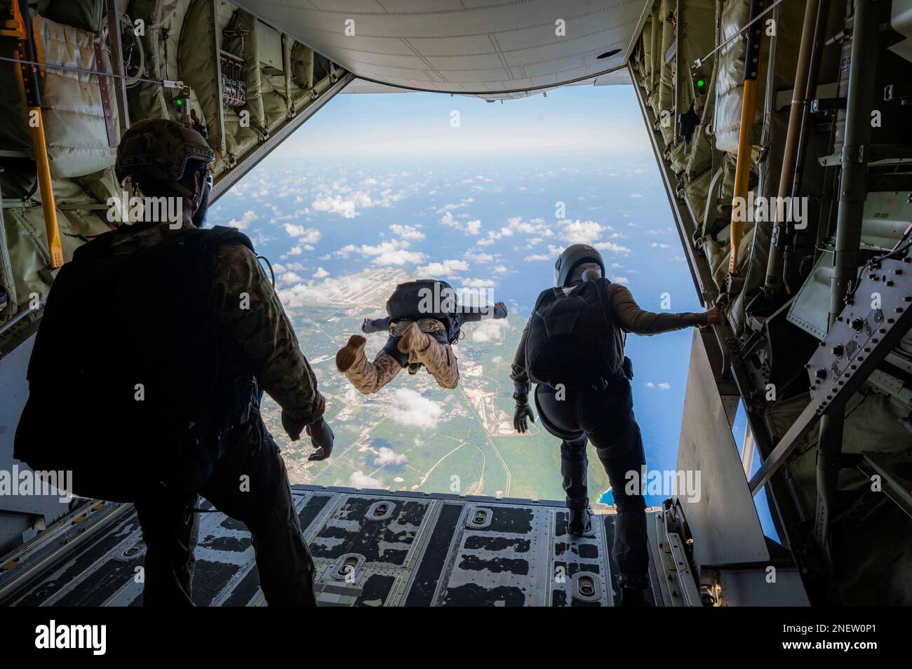 BARRIGADA, GUAM (Jan. 31, 2023) U.S. Naval Special Warfare operators ...