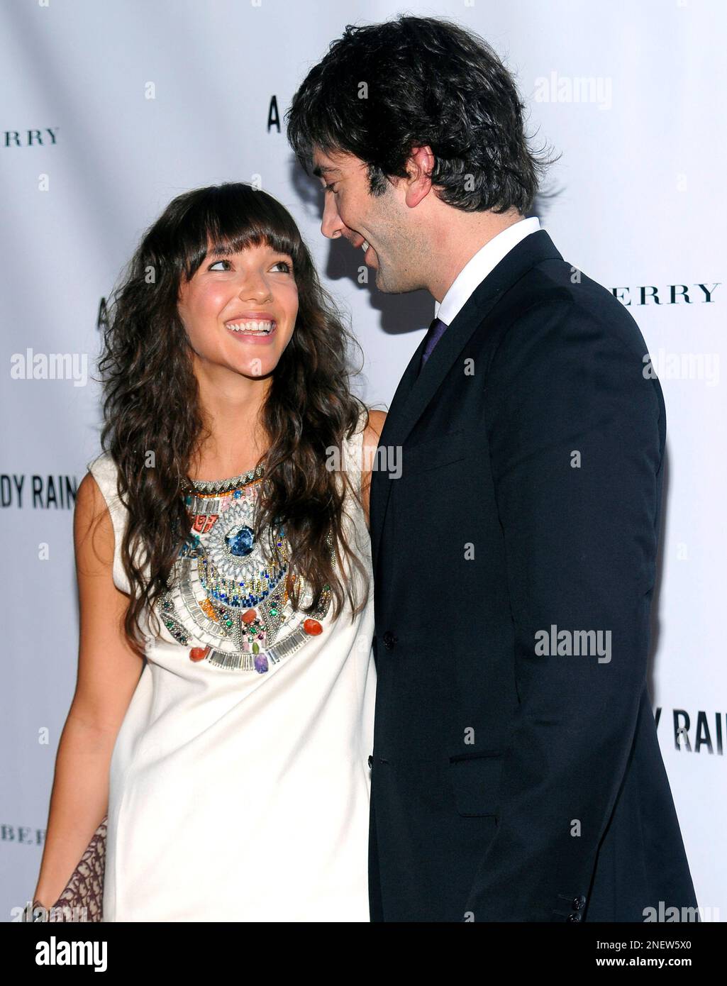 Actor David Schwimmer and girlfriend Zoe Buckman attend the Broadway ...