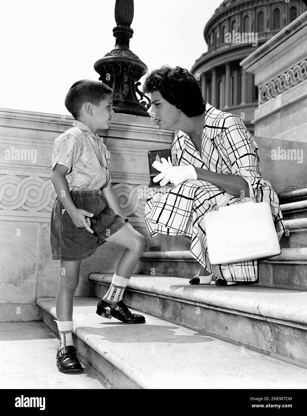 Michael Della of Hicksville, L.I., N.Y., visiting Washington, D.C. with ...