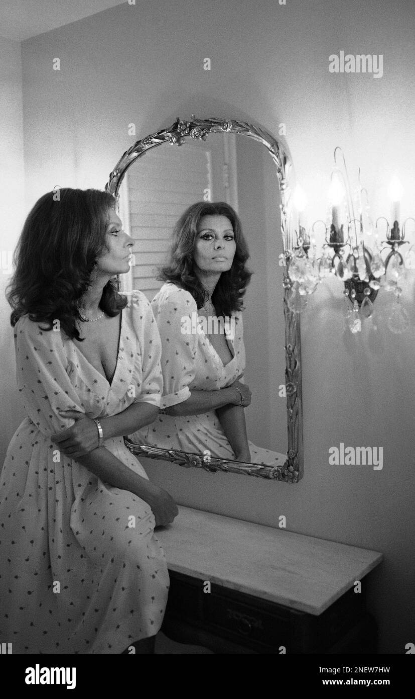 Actress Sophia Loren, shown in a Los Angeles hotel room during an ...