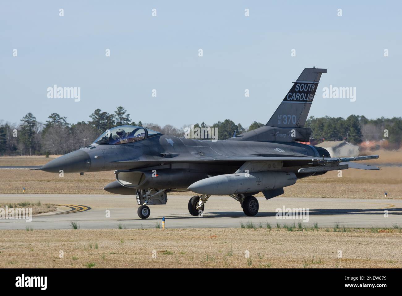 169 fighter wing hi-res stock photography and images - Alamy