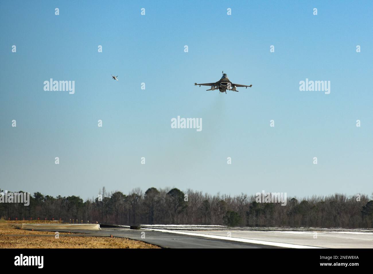 169 fighter wing hi-res stock photography and images - Alamy