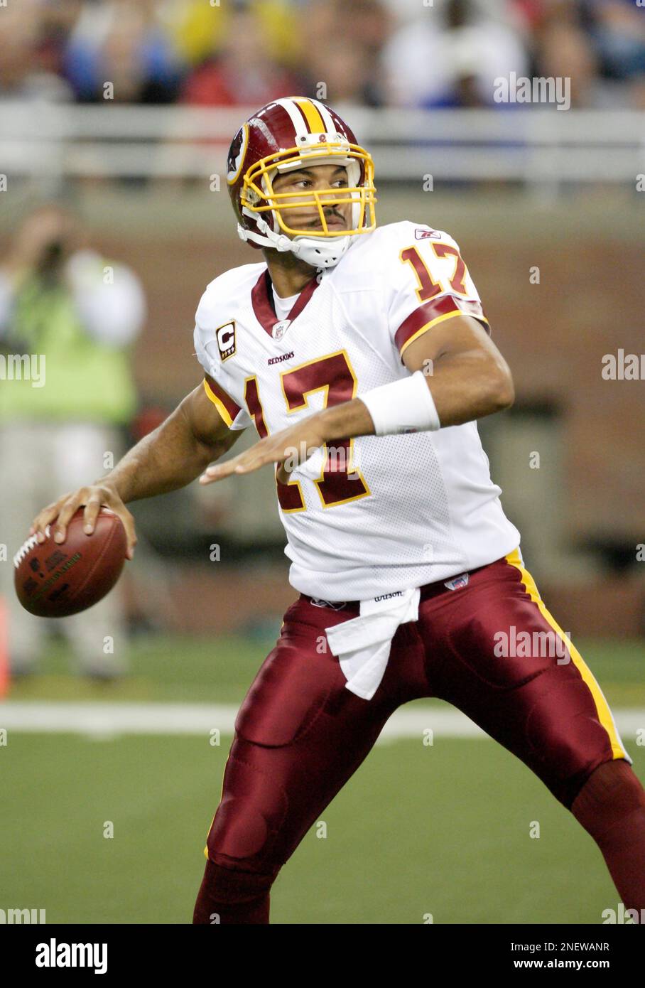 Washington Redskins quarterback Jason Campbell passes against the ...