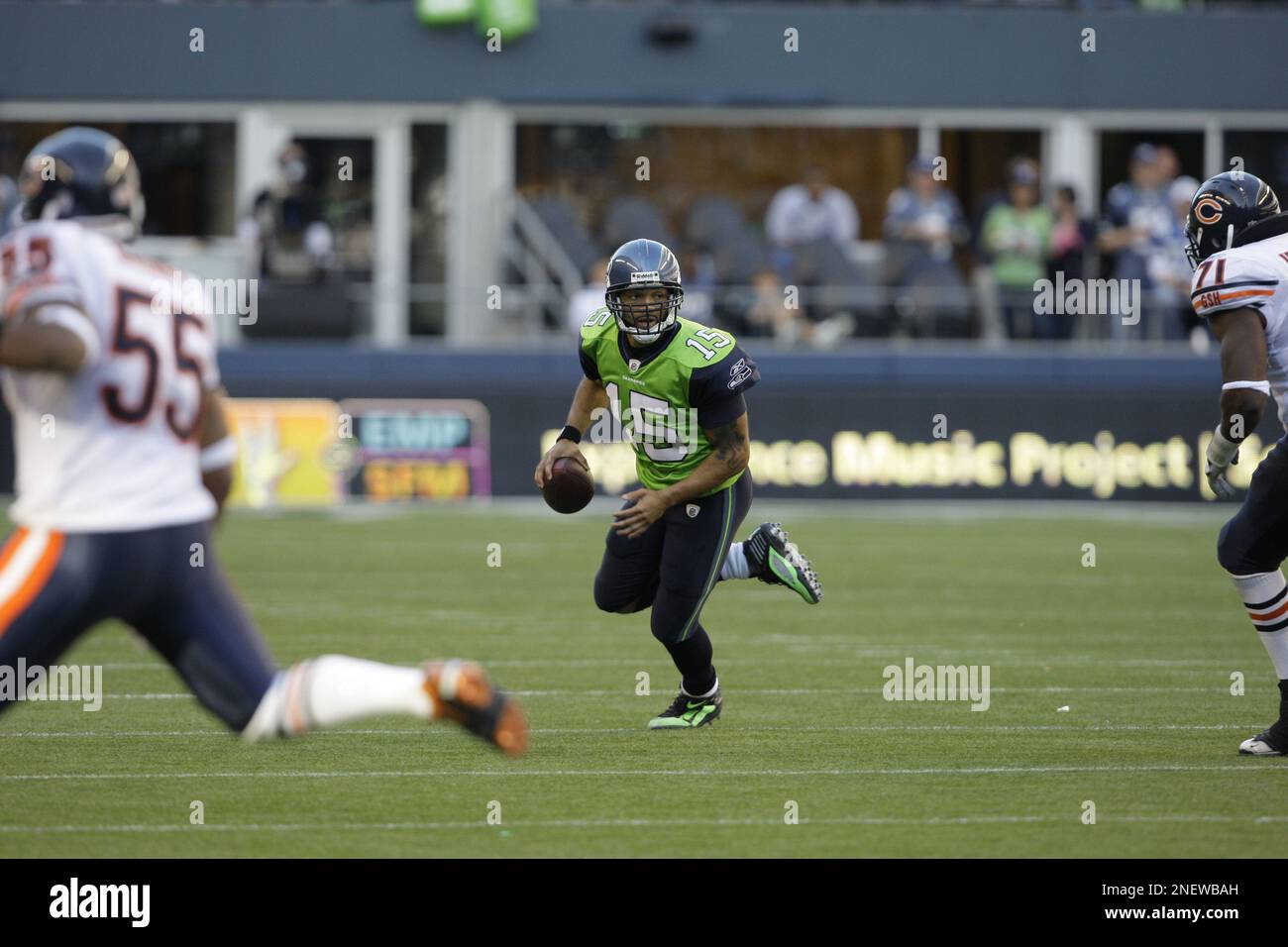 Seattle Seahawks' Seneca Wallace Sunday, Sept. 27, 2009, in Seattle in ...