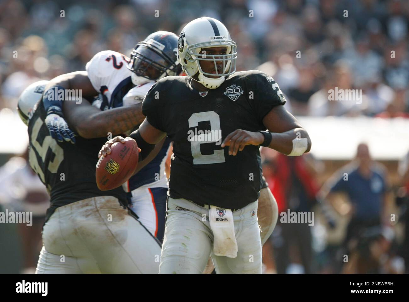 Oakland Raiders quarterback JaMarcus Russell (2) prepares to pass ...