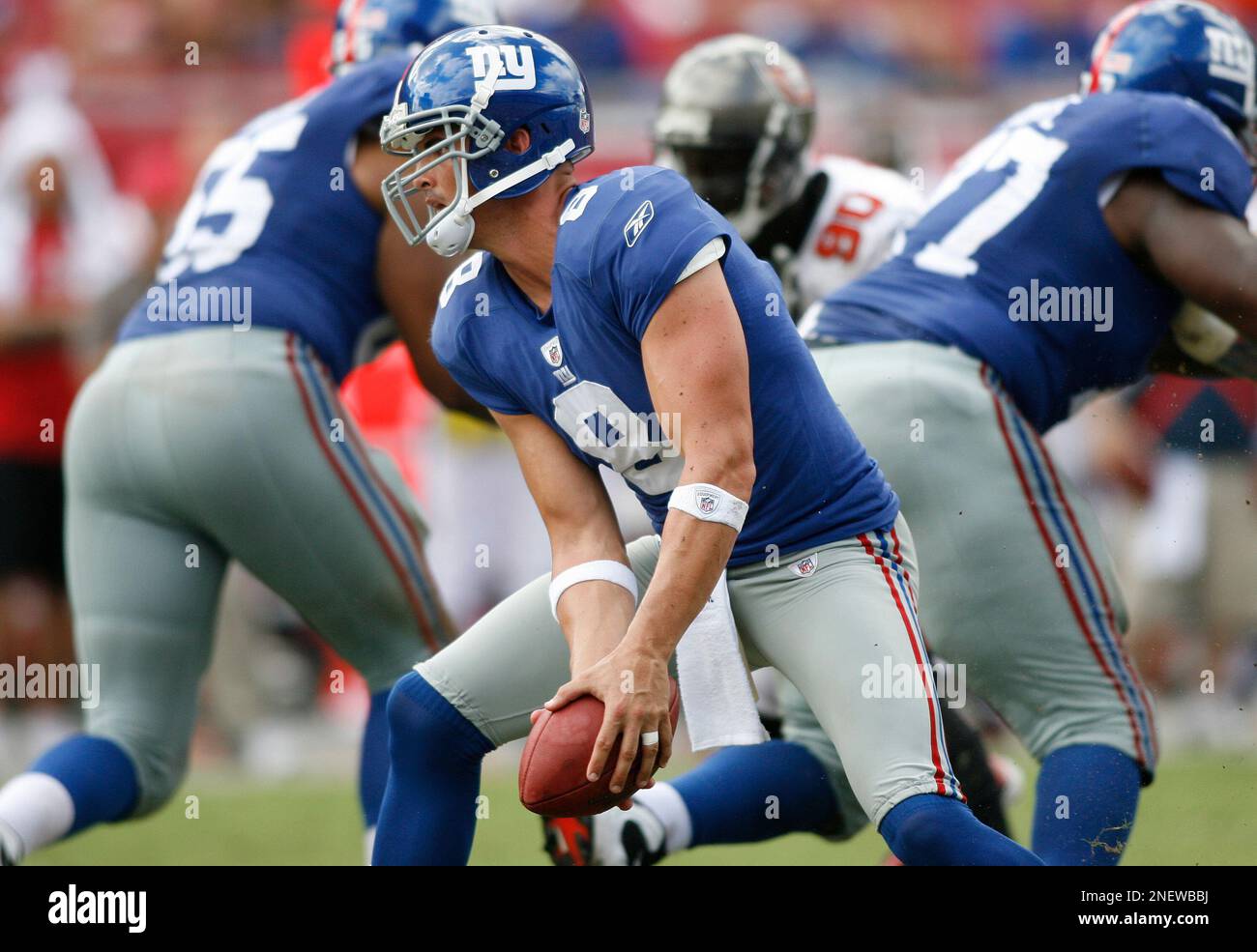 New York Giants quarterback David Carr (8) during an NFL football game ...