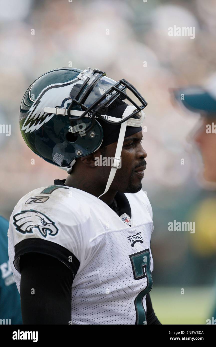 Philadelphia Eagles quarterback Michael Vick during an NFL football ...