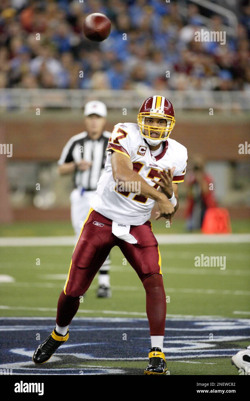 Washington Redskins quarterback Jason Campbell passes against the ...