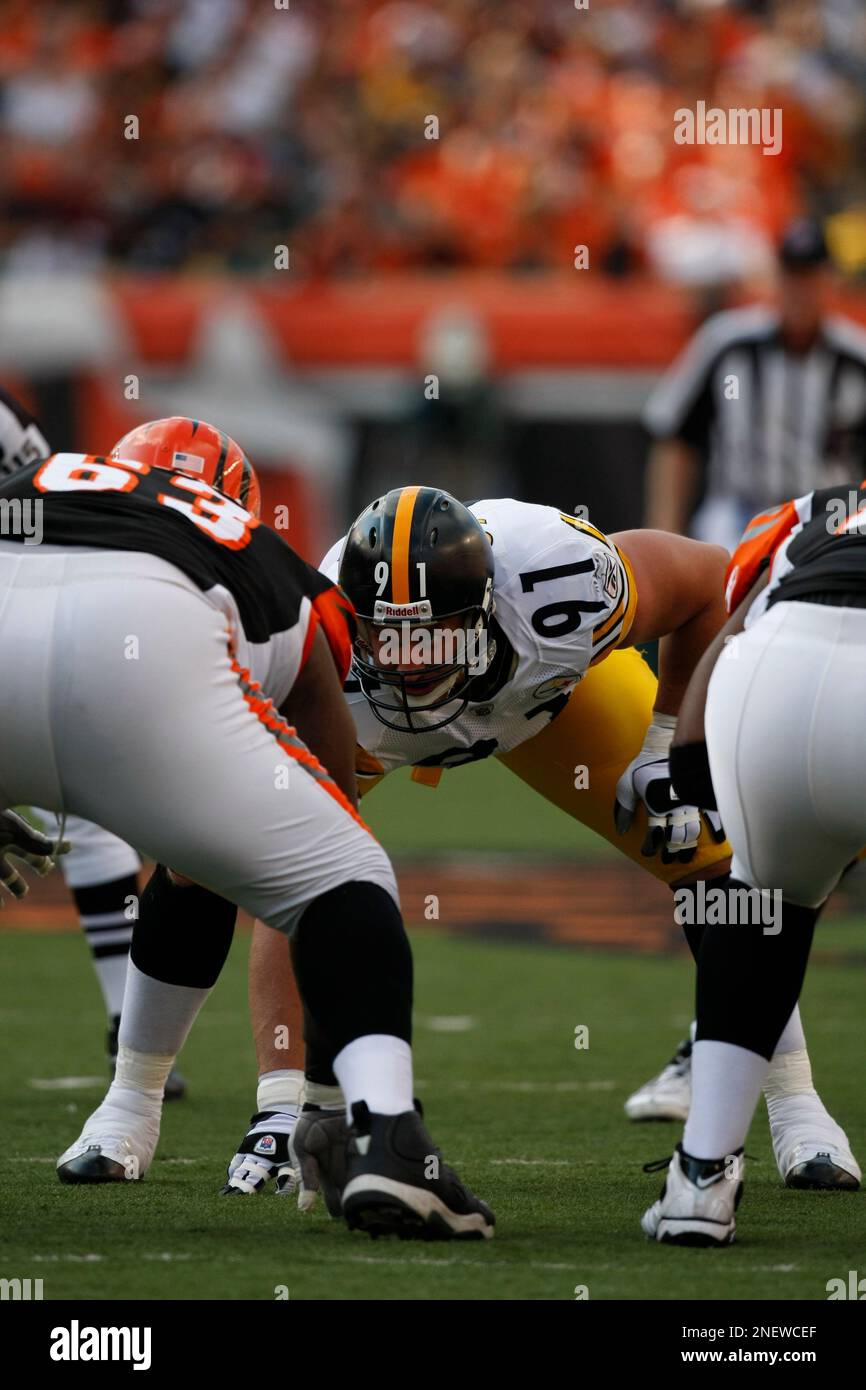 Pittsburgh Steelers defensive end Aaron Smith (91) in action against ...