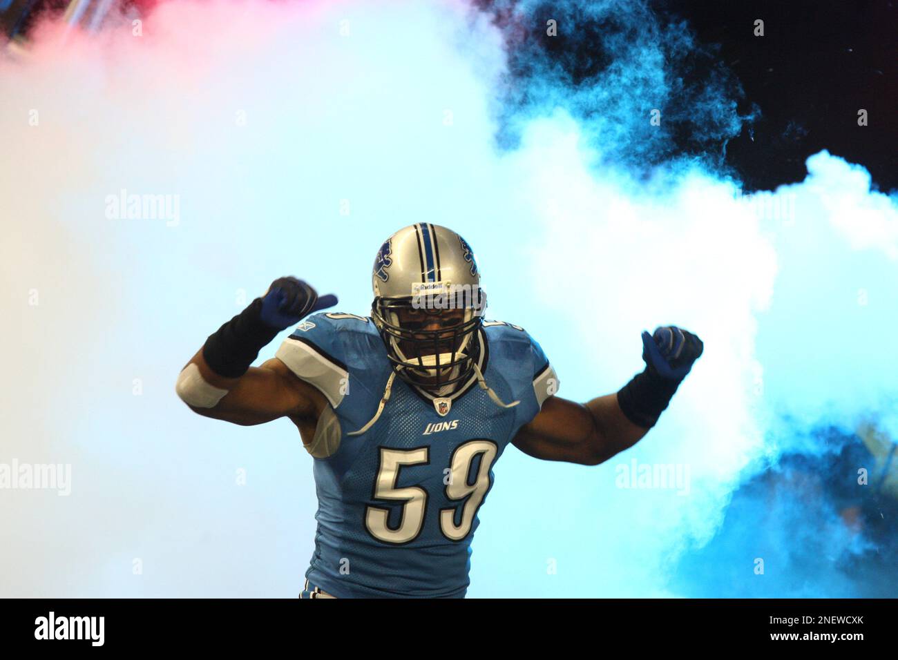 Detroit Lions linebacker Julian Peterson is seen before an NFL football ...