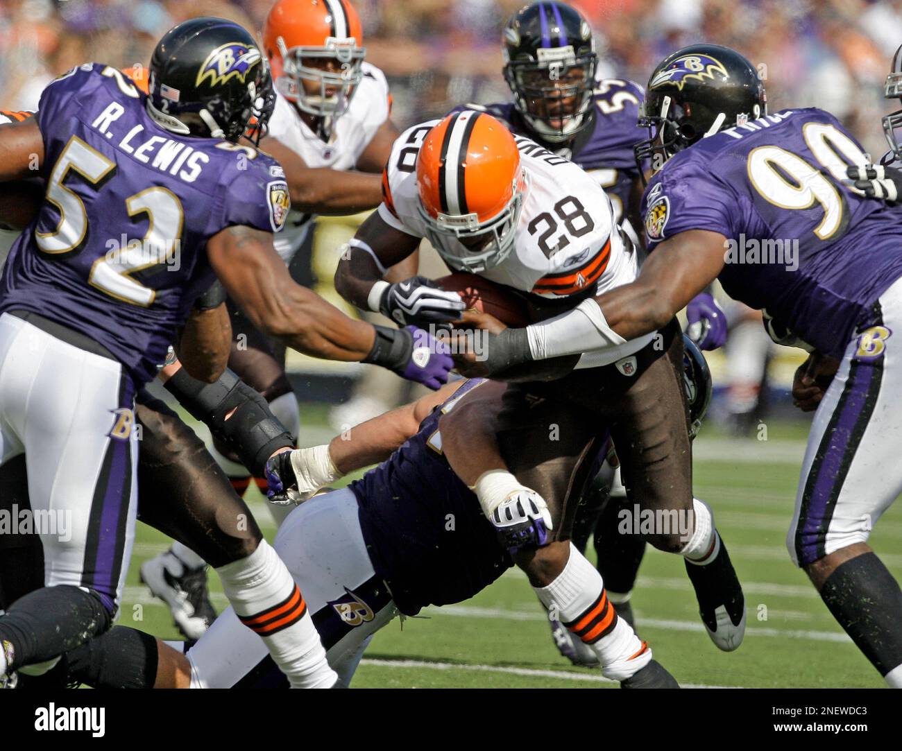 Cleveland Browns running back James Davis carries the ball between ...