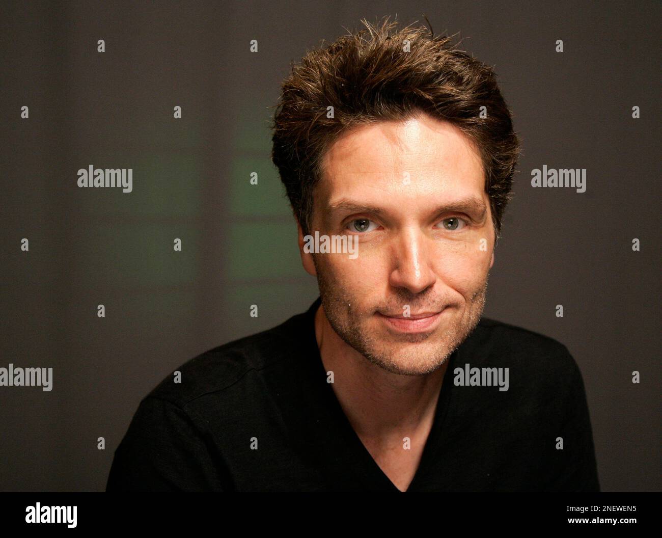 Recording artist Richard Marx poses for a portrait in New York, Friday, Sept. 25, 2009. (AP ...