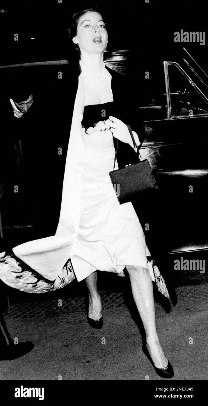 American Screen Star Ava Gardner arrives at the Royal Opera House ...