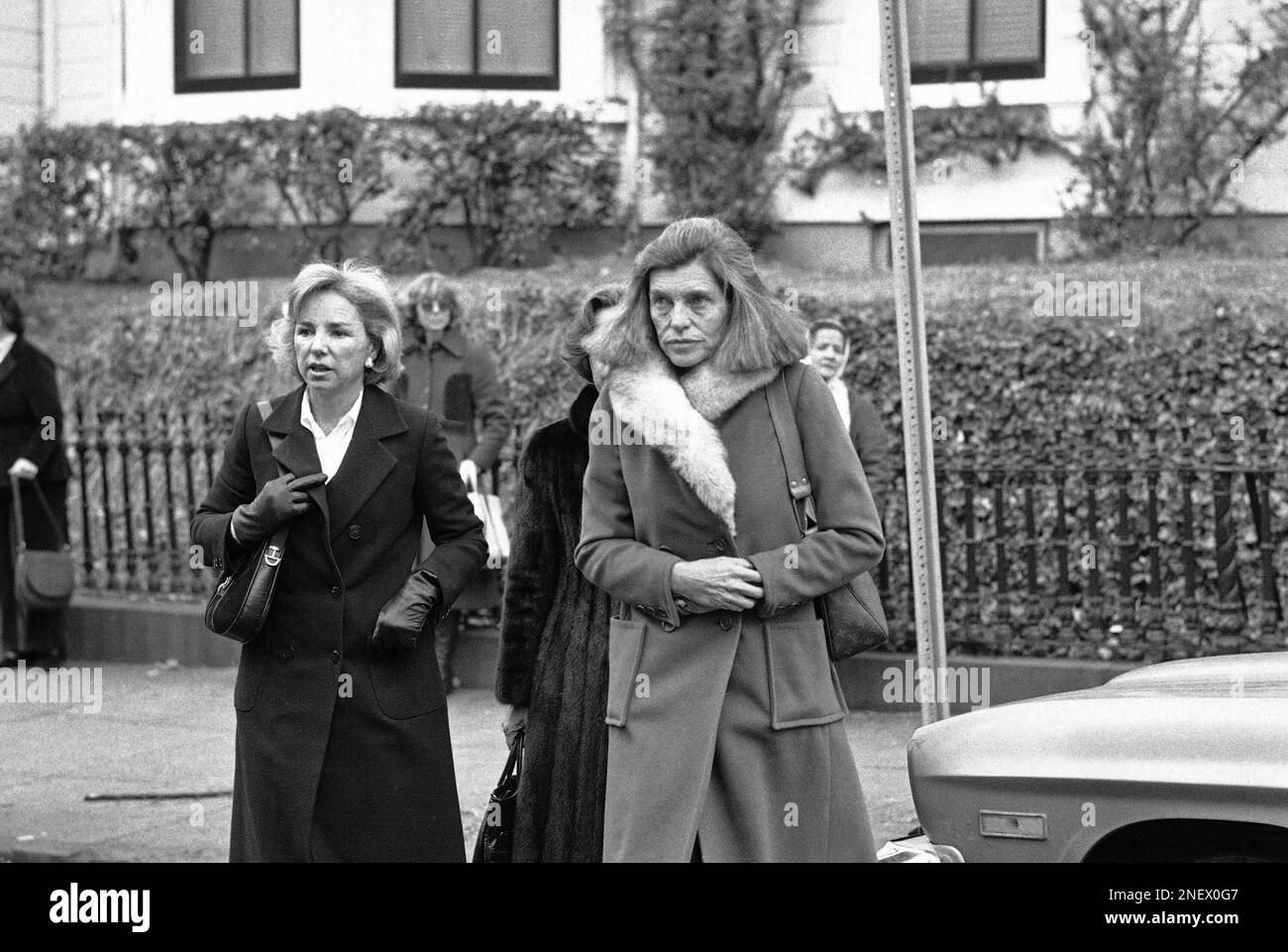 Ethel Kennedy left, and Eunice Shriver arrive to attend funeral ...