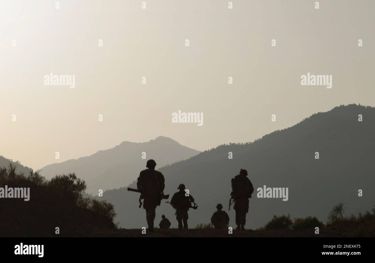 Soldiers from the U.S. Army's 3rd Battalion, 509th Infantry Regiment ...