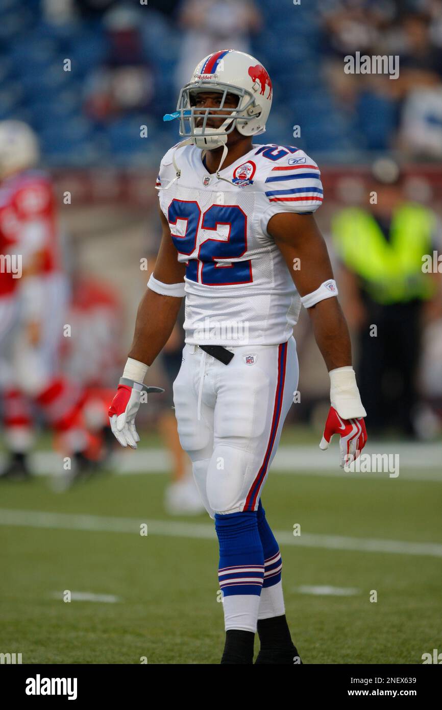 Buffalo Bills running back Fred Jackson (22) warms up before an NFL ...
