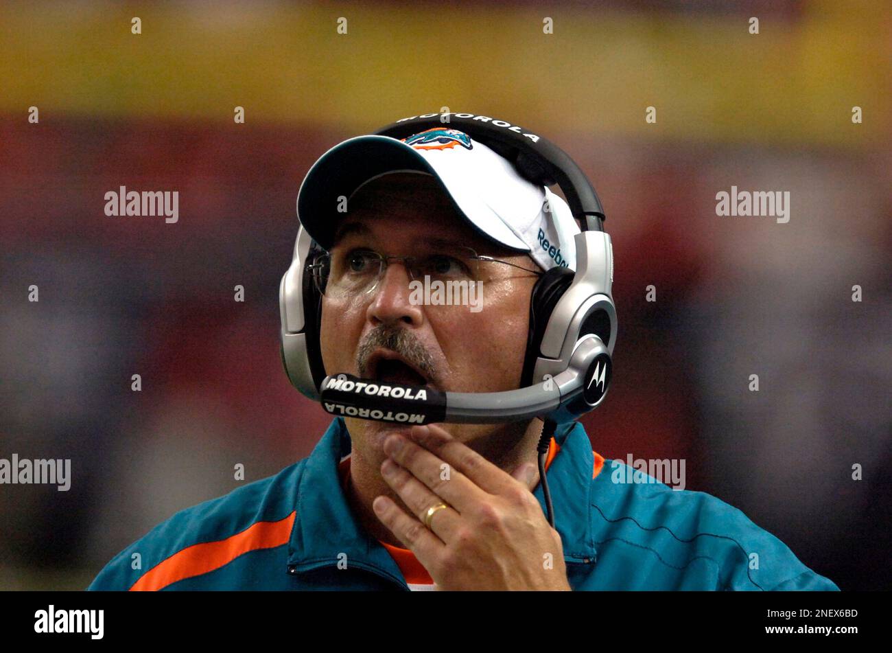 Miami Dolphins head coach Tony Sparano on the sidelines during an NFL ...