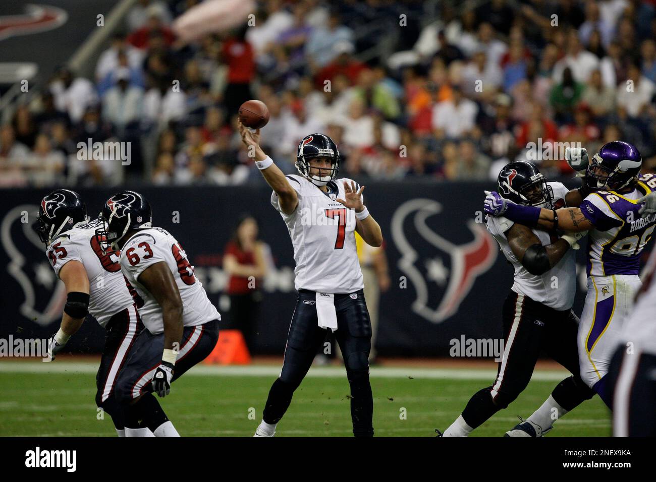 Houston Texans quarterback Dan Orlovsky (7) in action during a ...