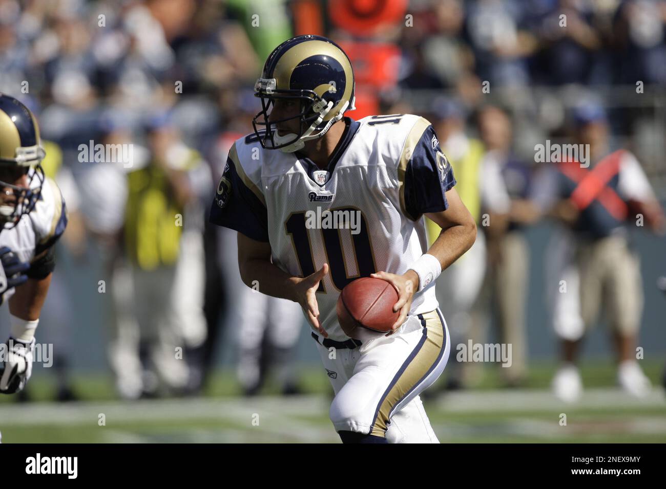 St. Louis Rams quarterback Marc Bulger Sunday, Sept. 13, 2009, in ...