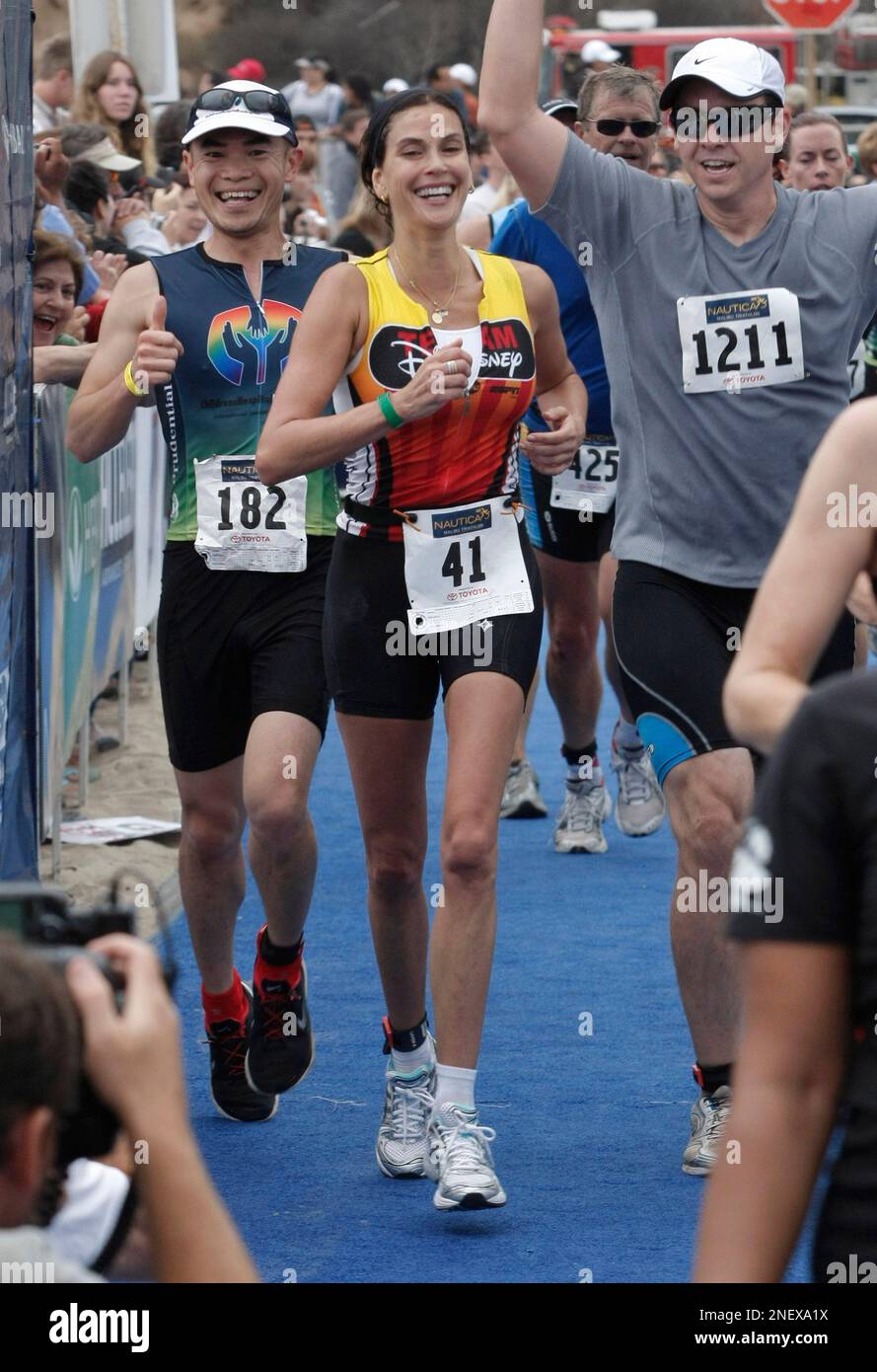Actress Teri Hatcher competes in the Nautica Malibu Triathlon in Malibu ...