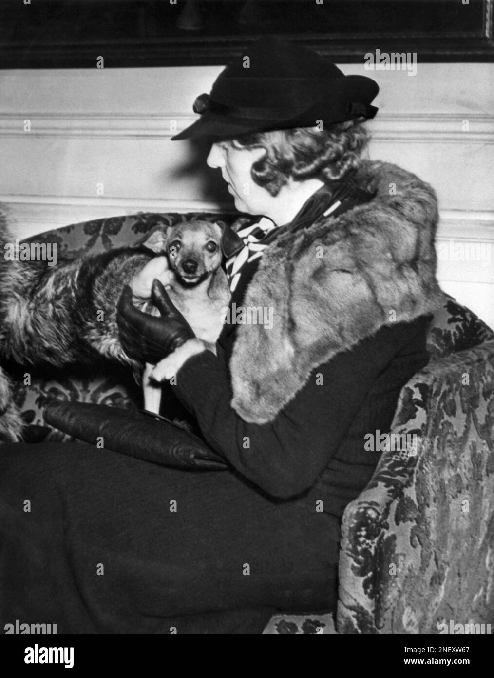 Still seeking clues in the Lindbergh case, Anna Hauptmann, widow of ...