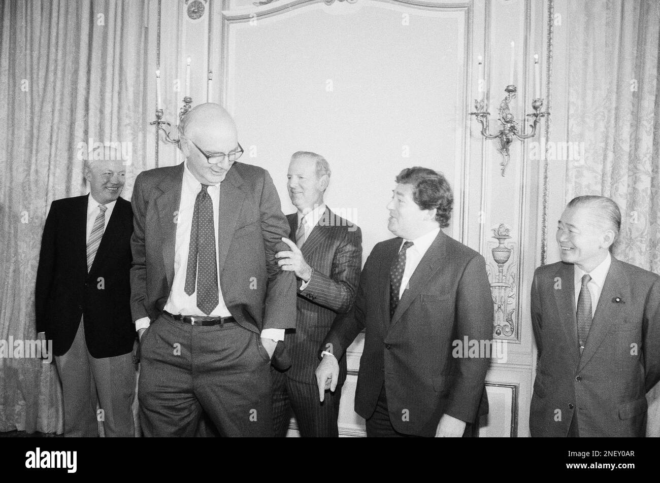 Treasury Secretary James Baker III, right, and Paul A. Volcker ...