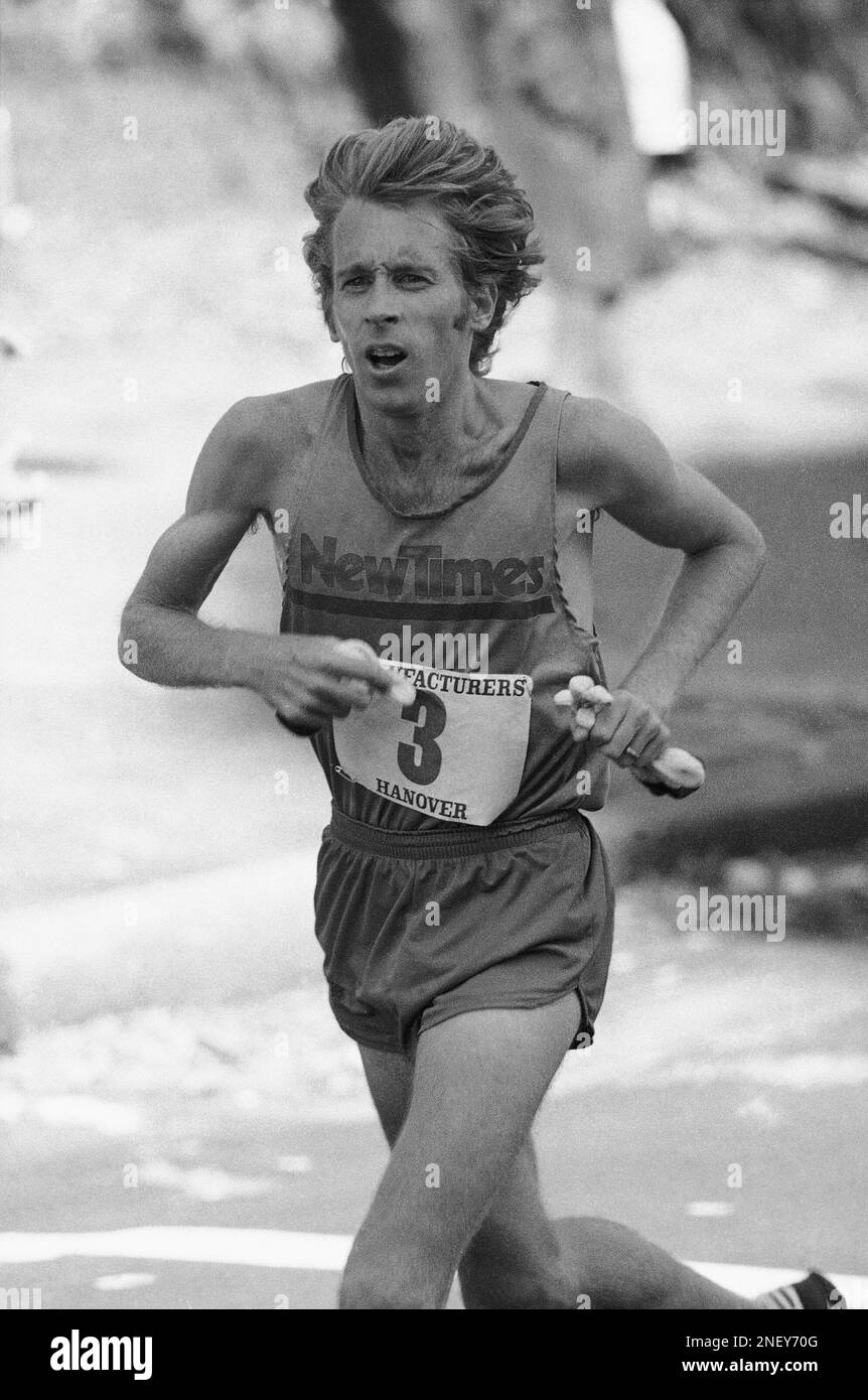 Bill Rodgers of the Greater Boston Track Club picks up the pace right ...