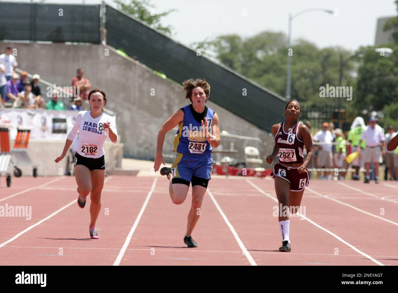 Rochelle's Bonnie Richardson competes at the UIL Class 1A Track and ...
