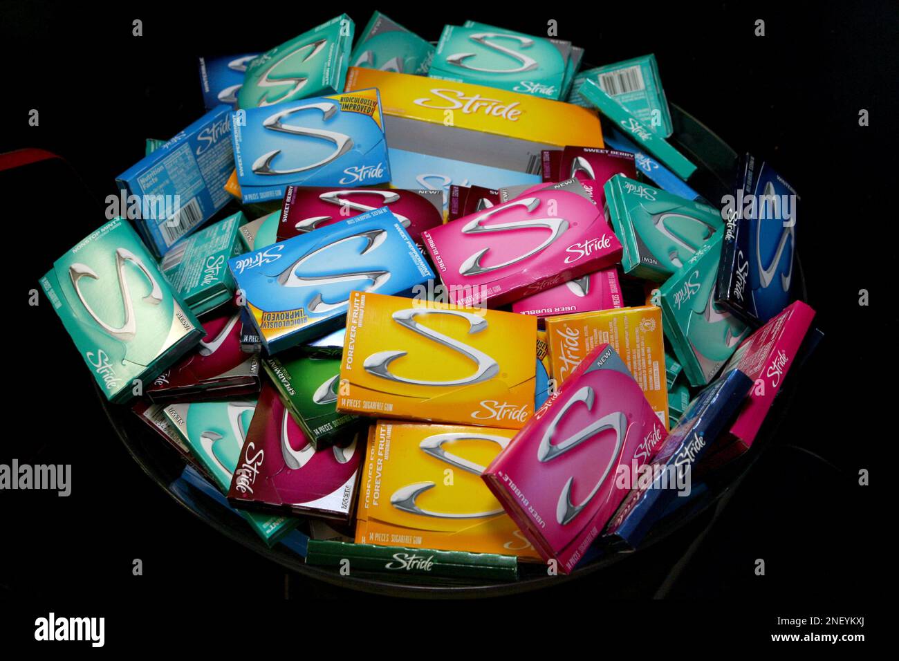 Zachary Quinto joined STRIDE gum to support "Save the Arcades" a ...