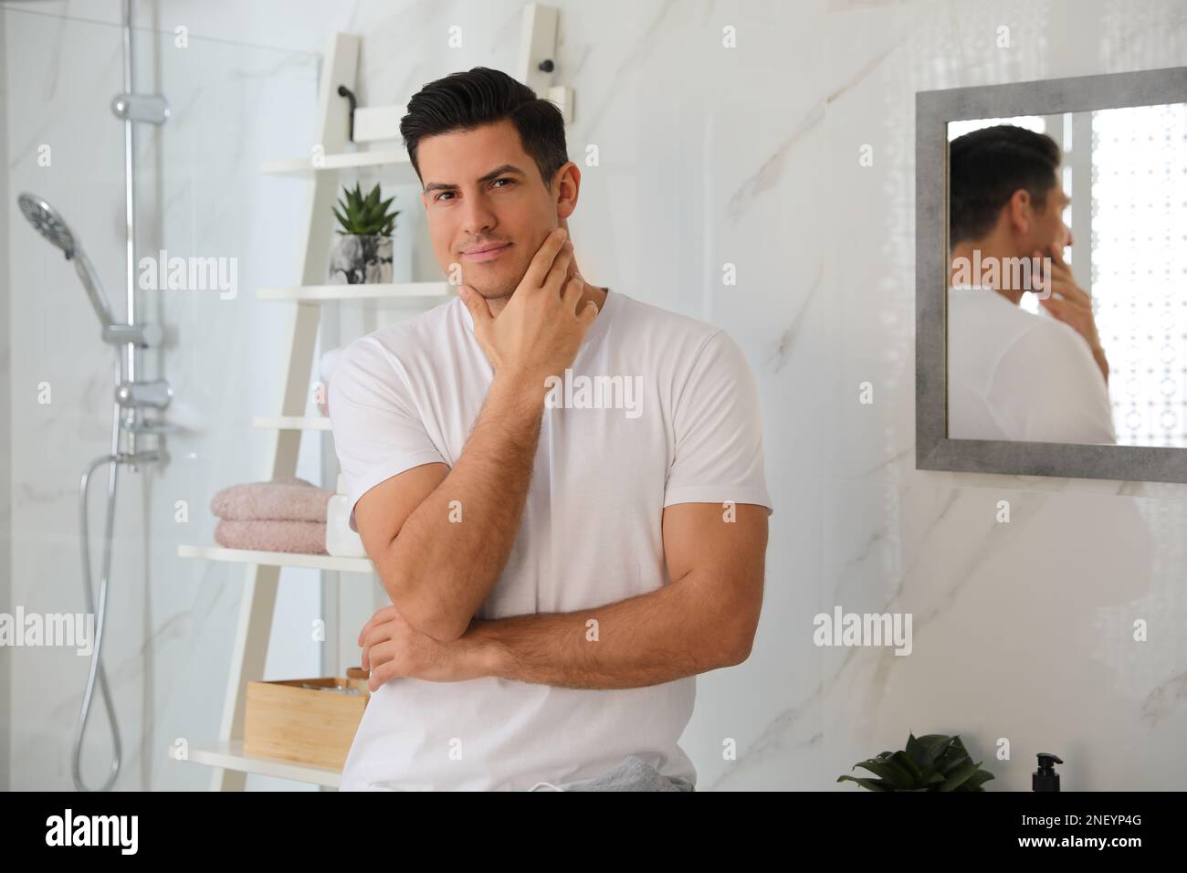 Smooth face hi-res stock photography and images - Alamy