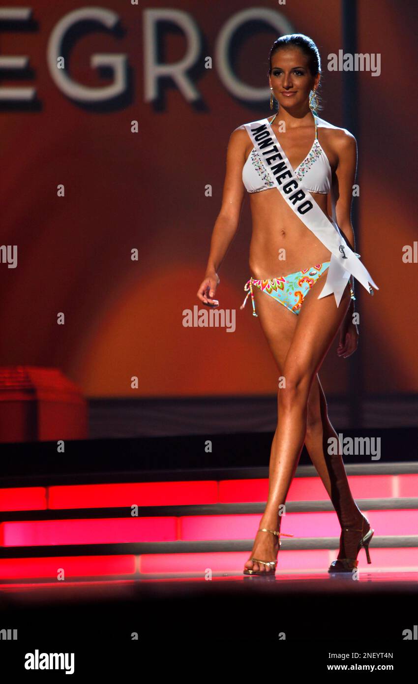 Miss Montenegro Anja Jovanovic walks during the swimsuit event of the 2009 Miss Universe ...