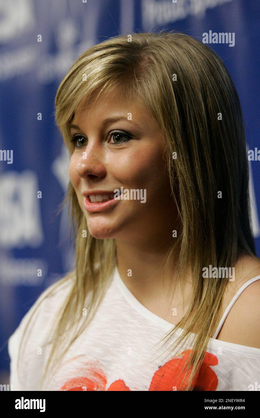Former Olympian and Dancing With The Stars celebrity Shawn Johnson ...