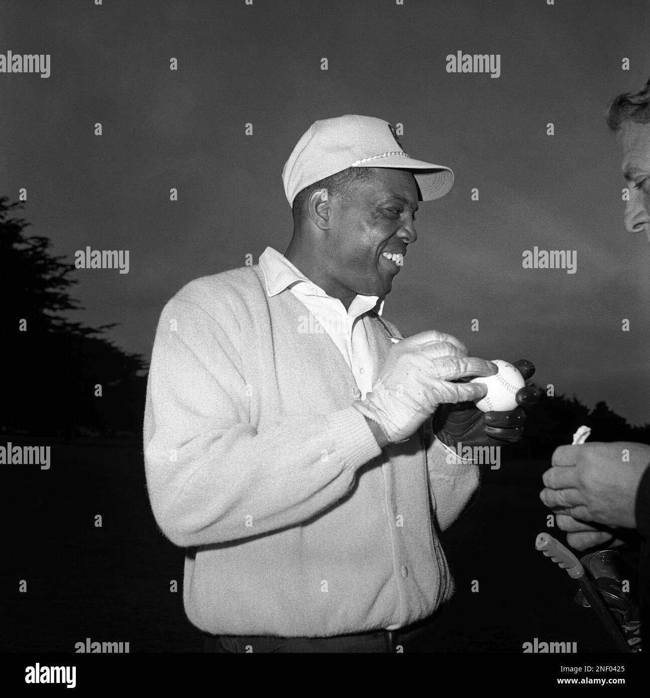 San Francisco Giants Willie Mays pauses on the Harding Park golf course ...