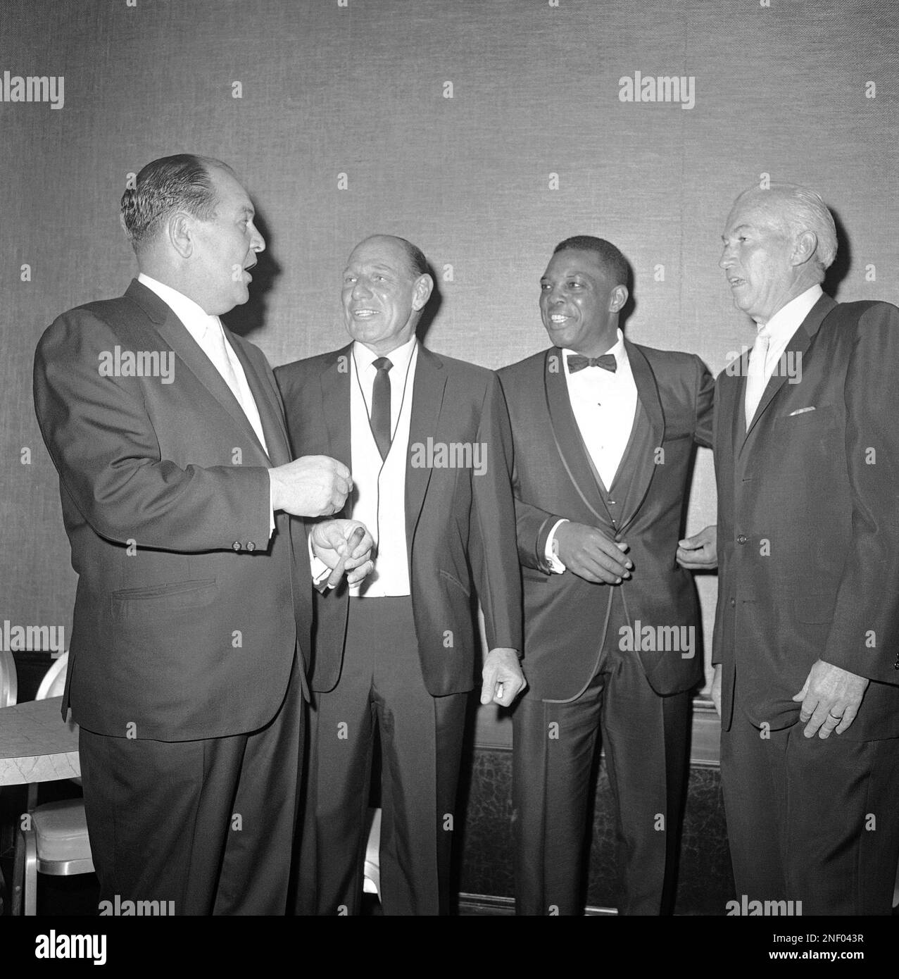 Leo Baseball figures and others from the world of sports gathered for ...