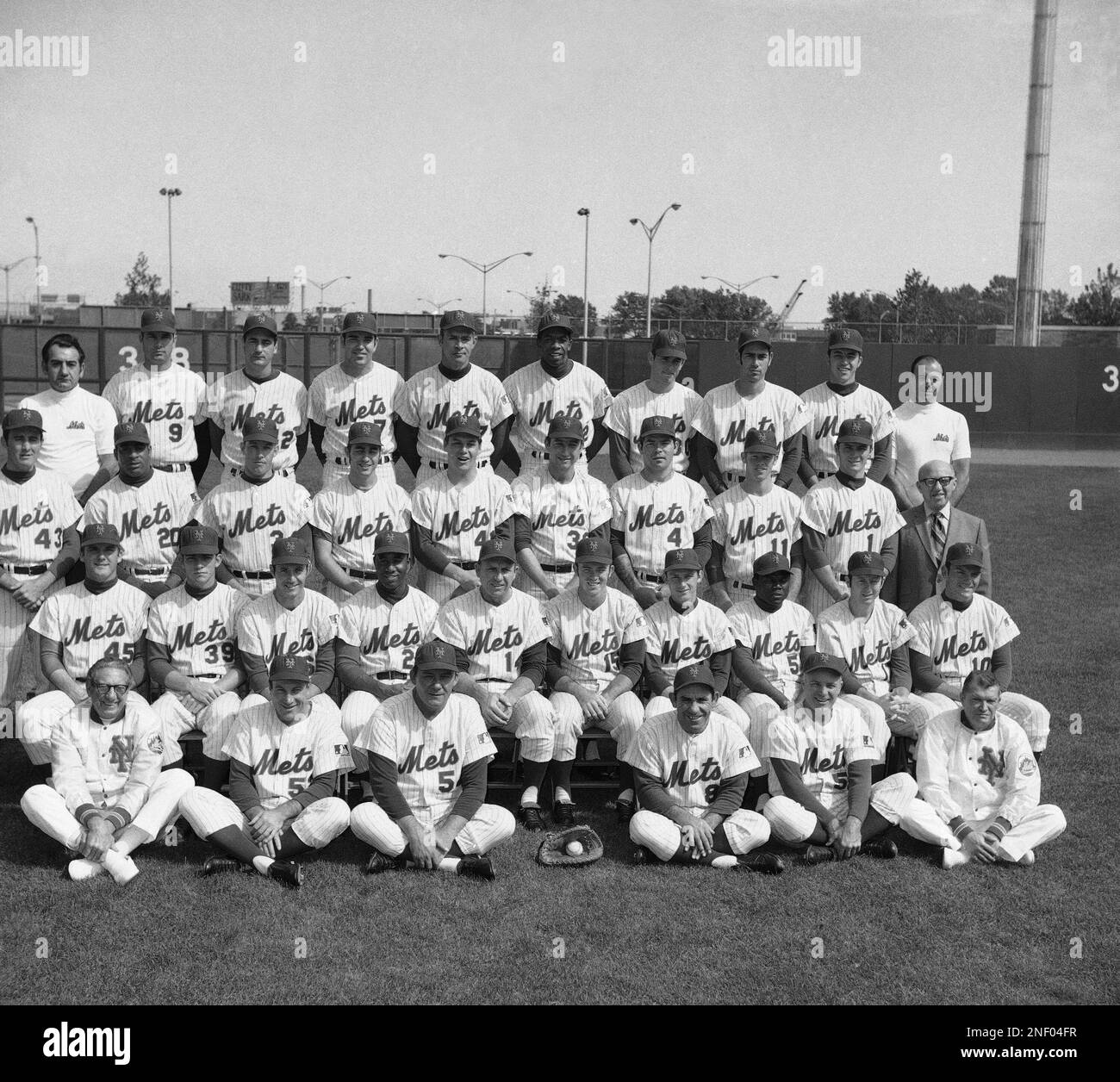 The New York Mets pose for their team picture at Shea Stadium, Sept. 20 ...
