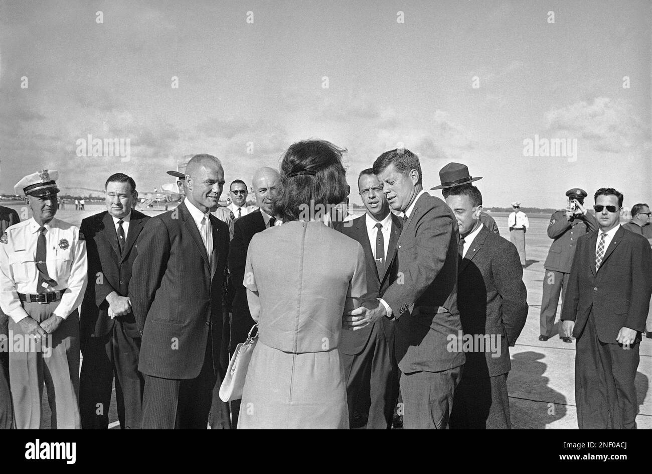 President John F. Kennedy introduces his wife Jacqueline to astronauts ...