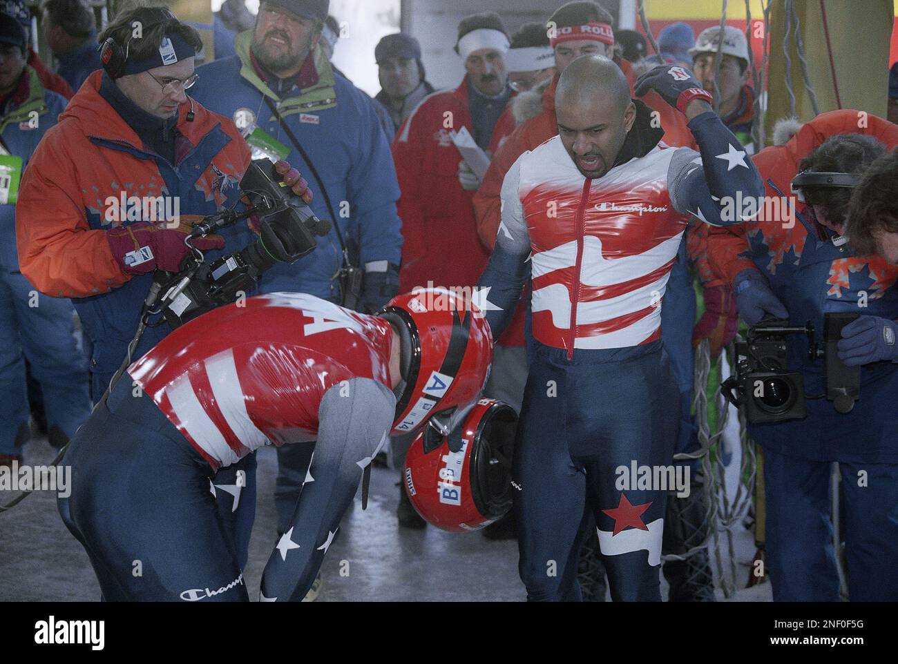 The USA II team of pilot Brian Shimer, left, of Naples, Fla., and ...