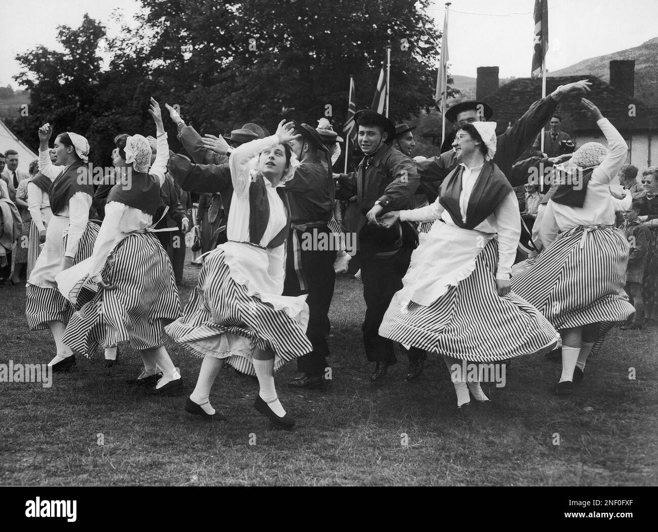 “Lesamis De Tournai” Belgian Folk Dancers at the international musical ...