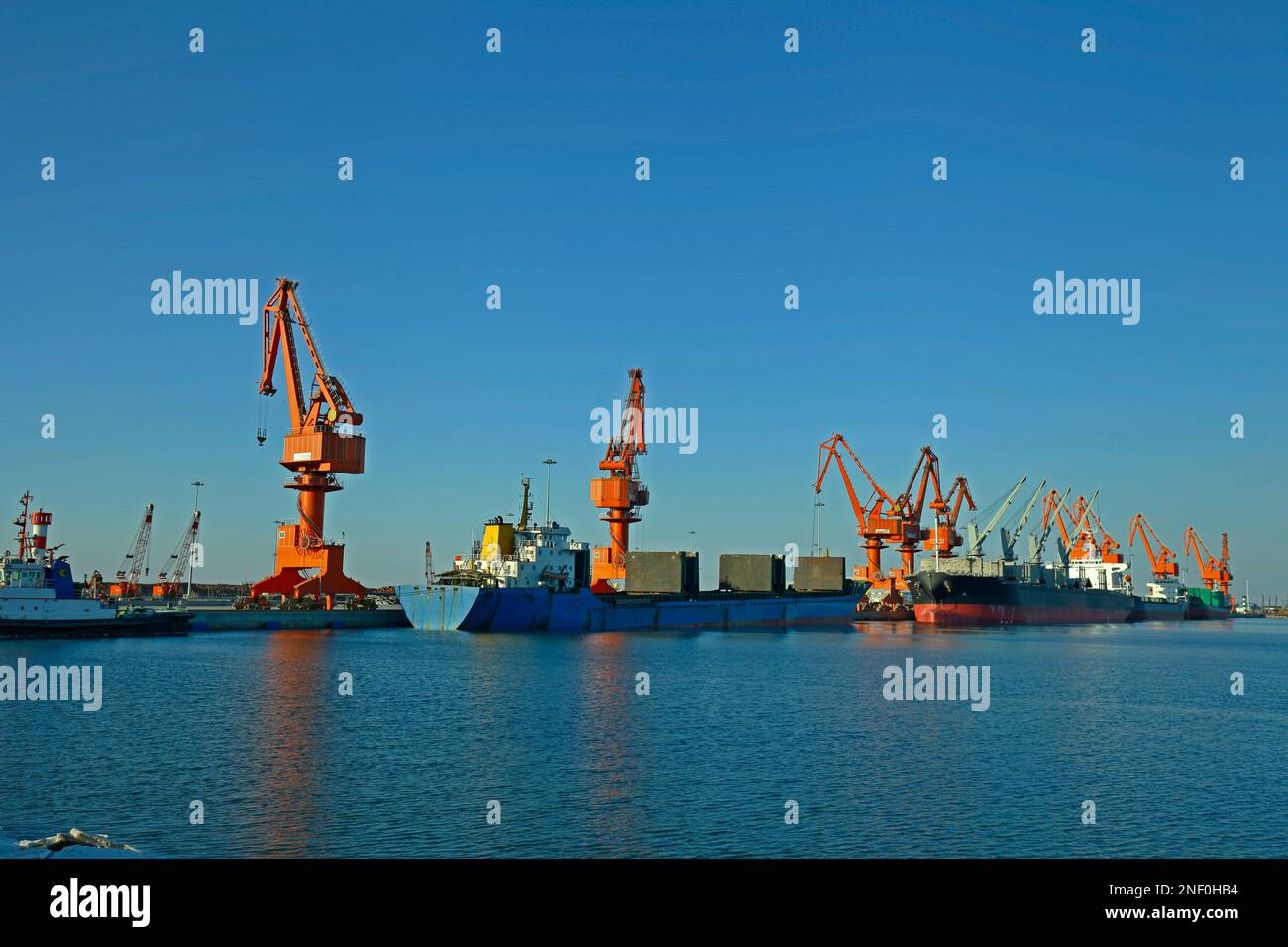 Port crane work Stock Photo - Alamy