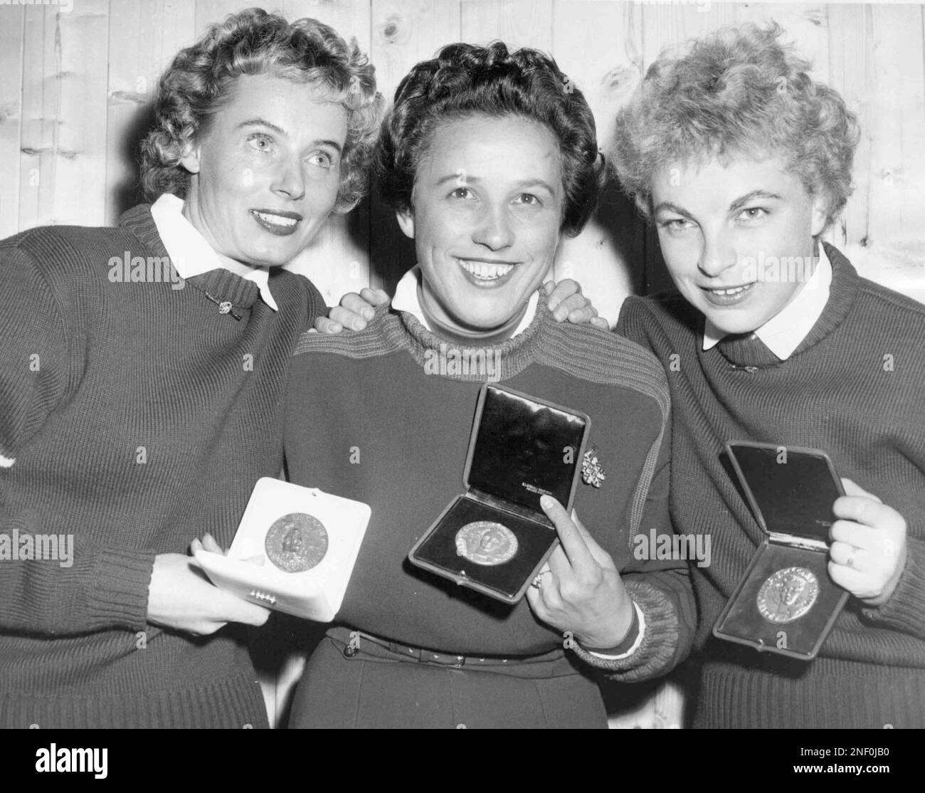 Winners of the Winter Olympic Games Women's Giant Slalom pose for ...