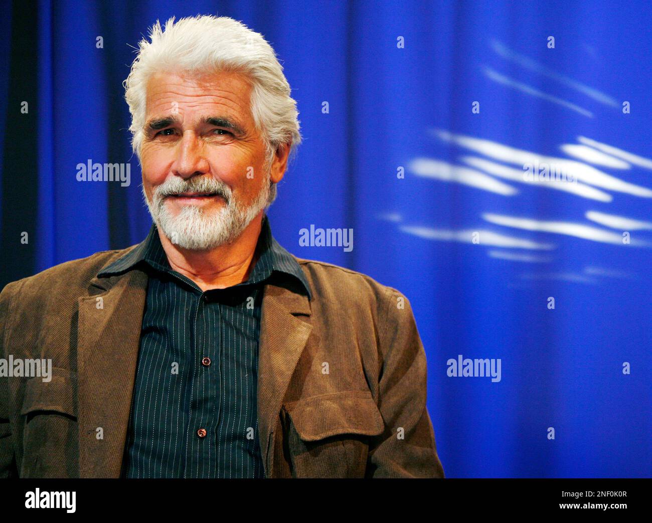Actor James Brolin poses for a portrait Wednesday, Aug. 5, 2009 in New ...