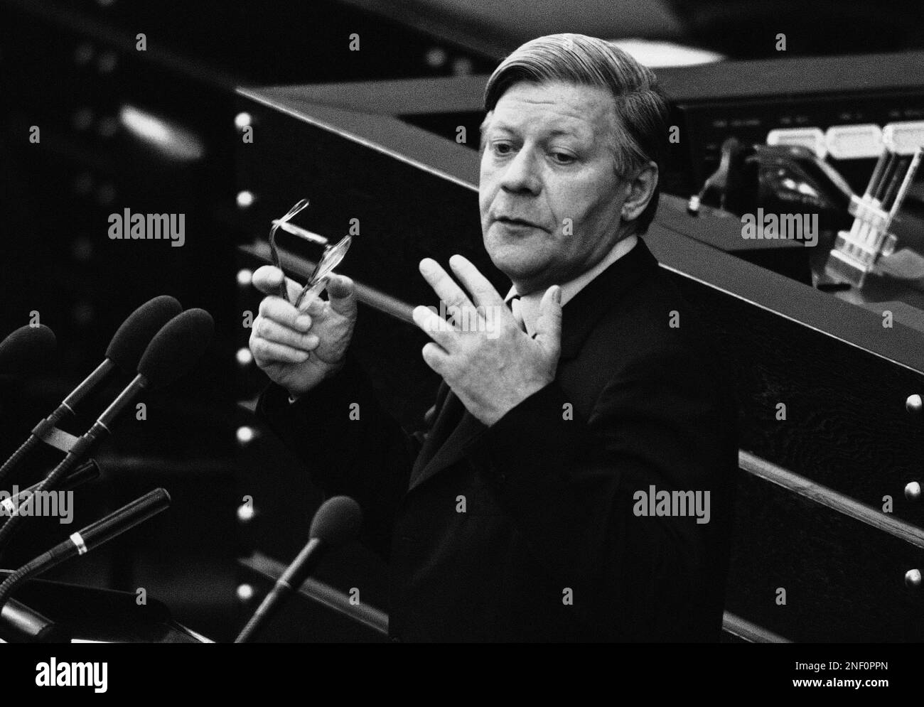 West German Chancellor Helmut Schmidt delivering the state-of-the ...
