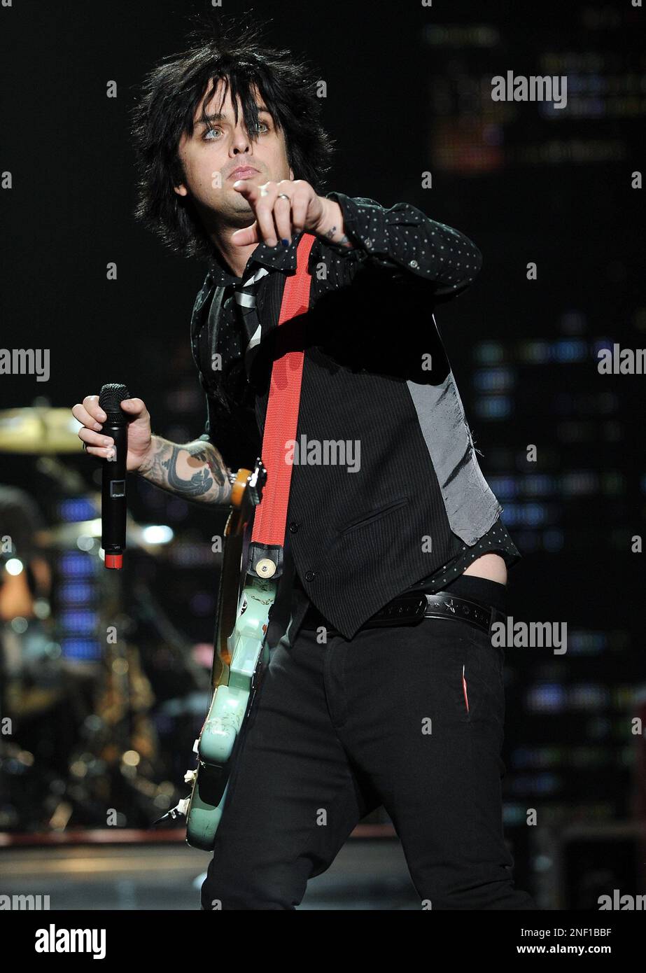 Singer and guitarist Billie Joe Armstrong of the band Green Day ...
