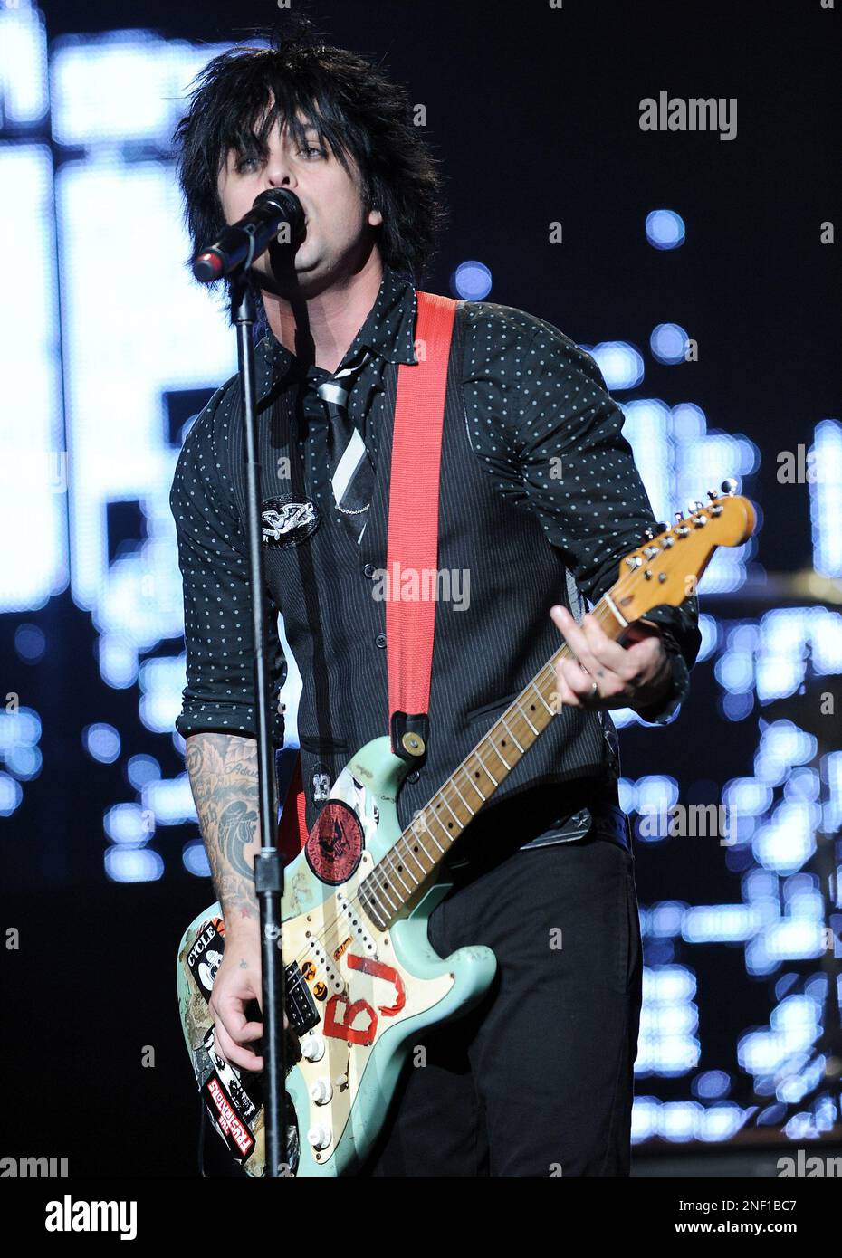 Singer and guitarist Billie Joe Armstrong of the band Green Day ...