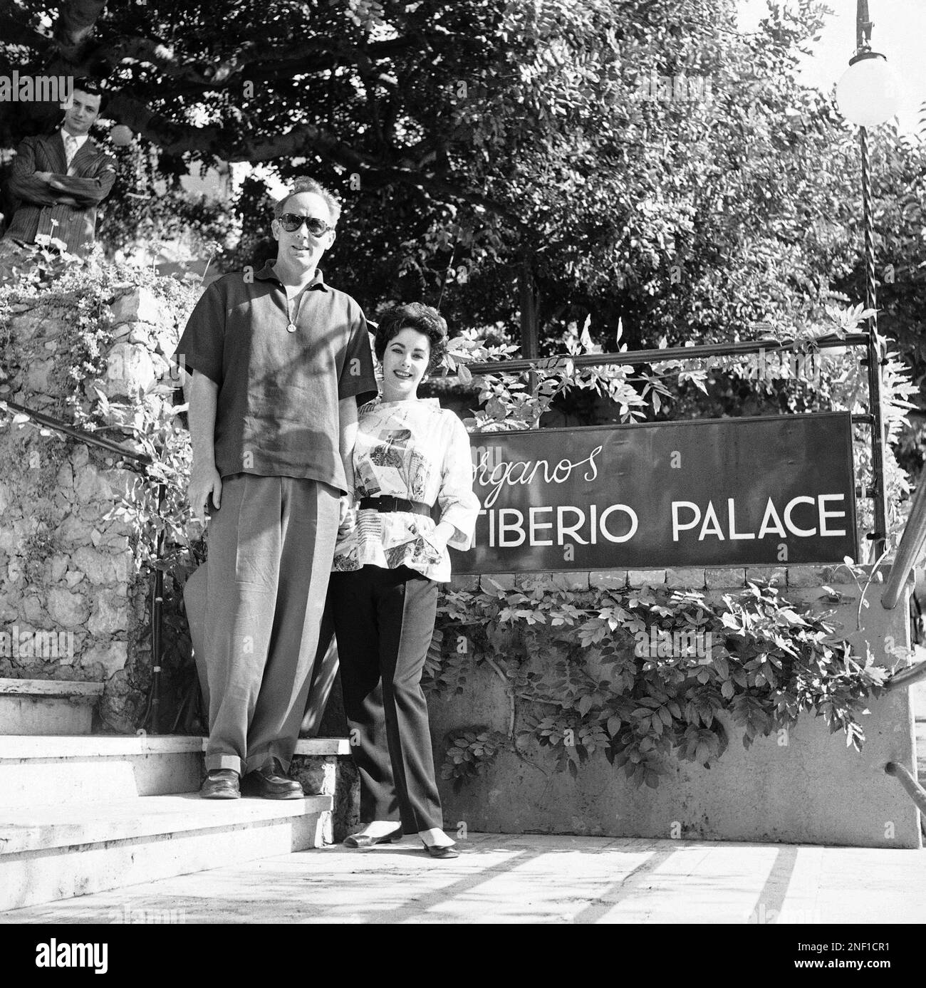 Screen star Elizabeth Taylor and her husband Michael Wilding are shown ...