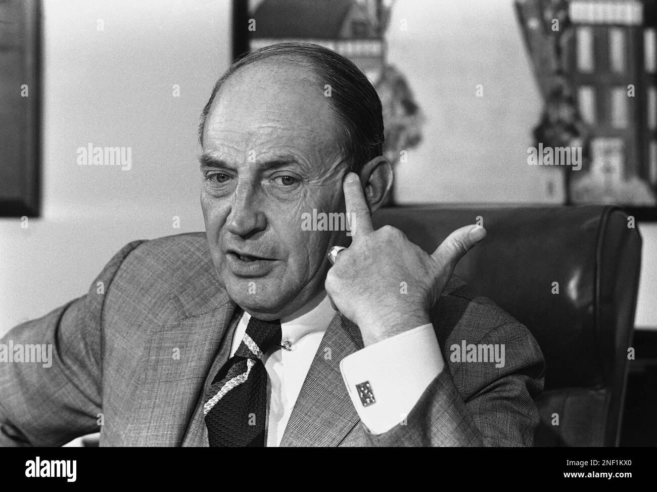 Sen. William Saxbe, R-Ohio, announces to a Capitol news conference on ...
